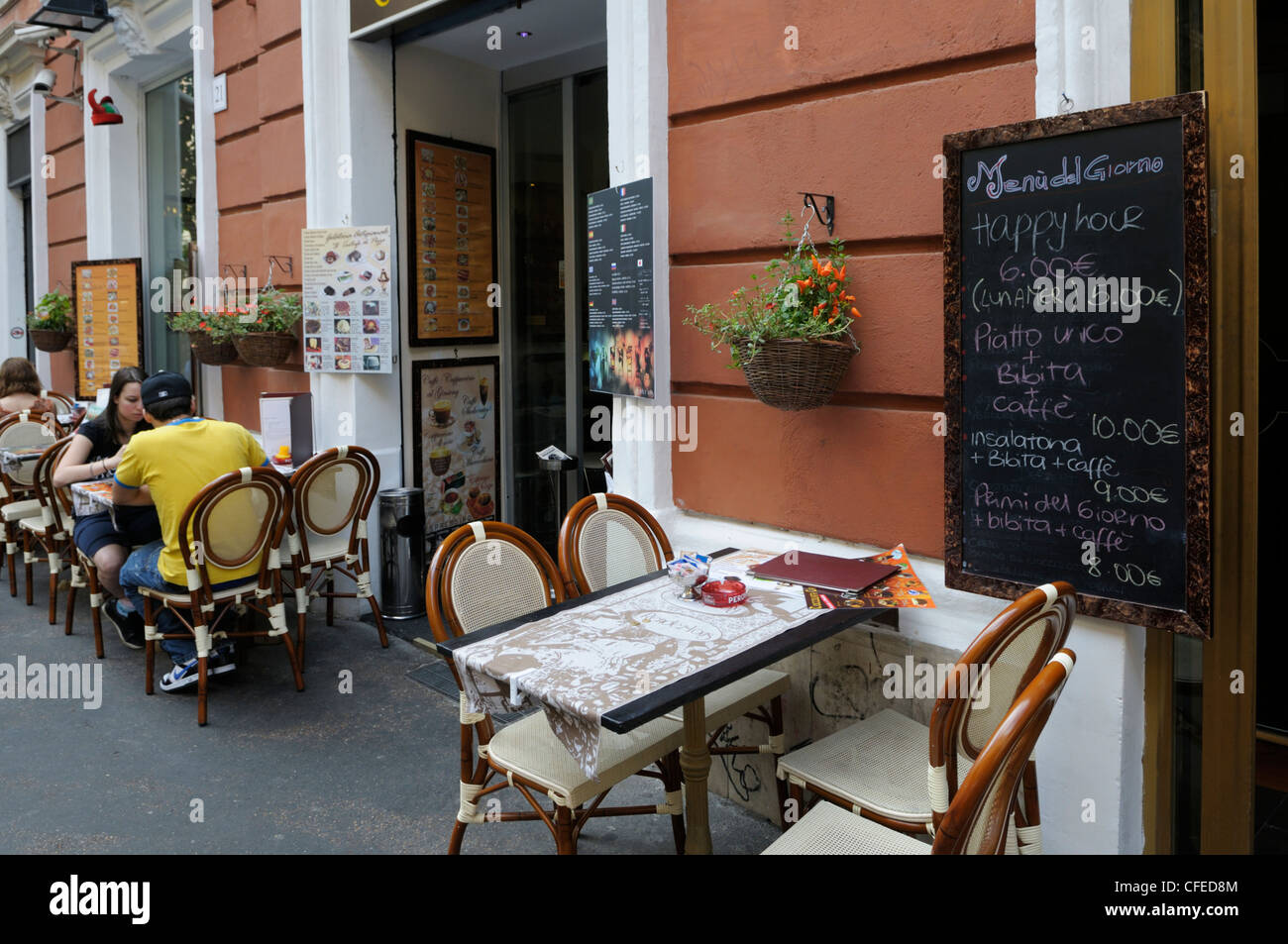 Rome cafe immagini e fotografie stock ad alta risoluzione - Alamy