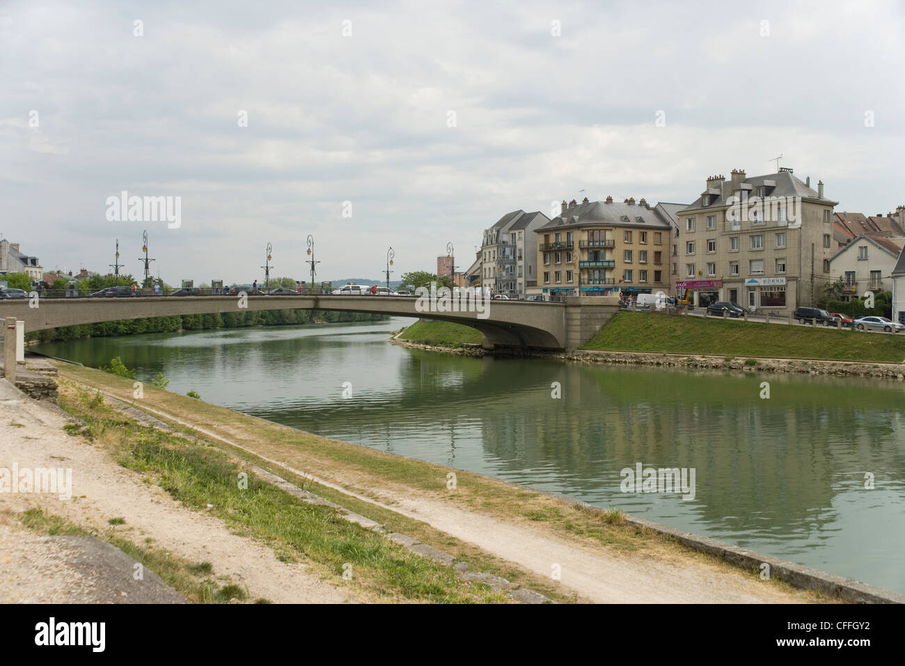 Fiume marna immagini e fotografie stock ad alta risoluzione - Alamy