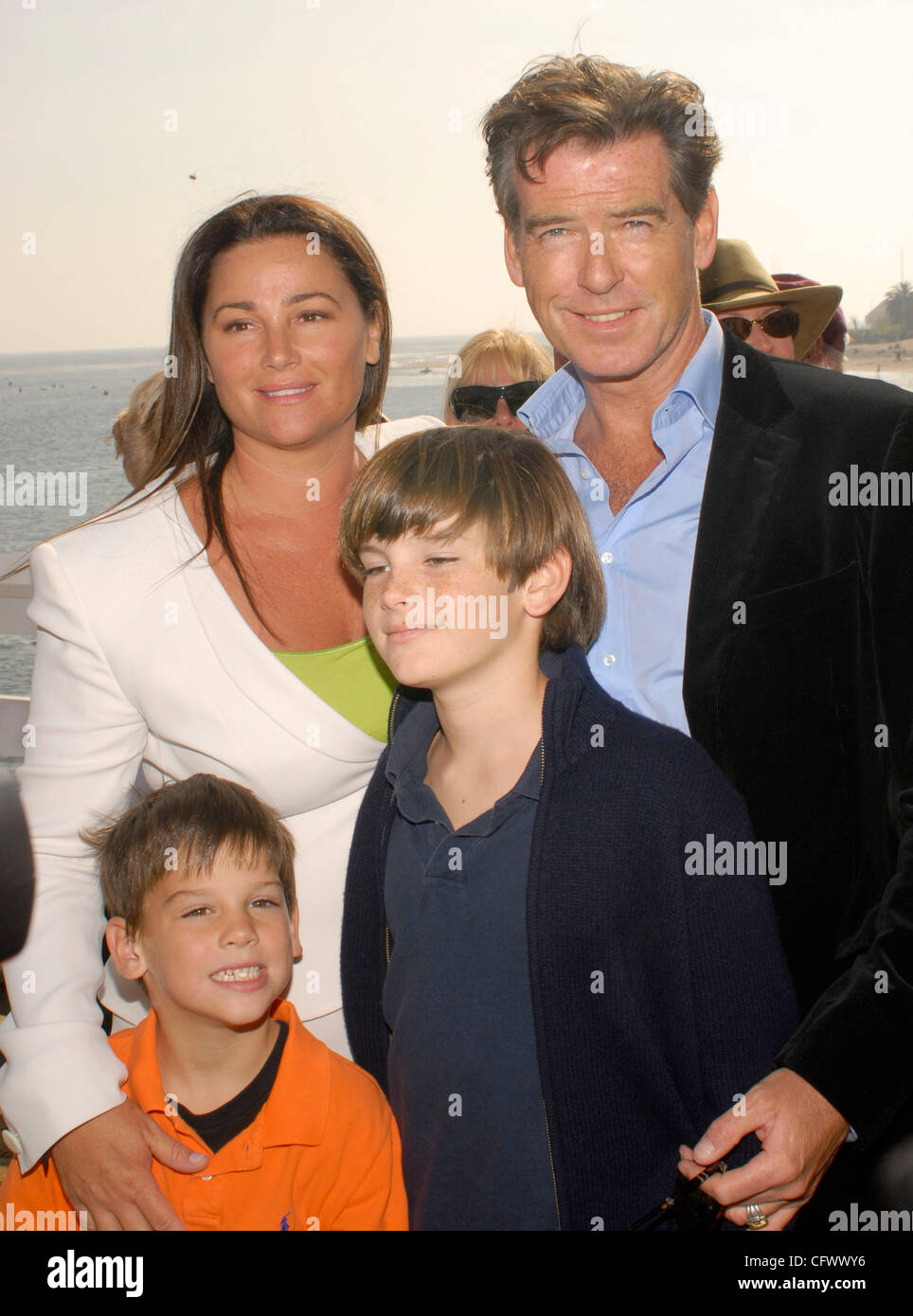 Dylan thomas brosnan and paris beckett brosnan immagini e fotografie ...