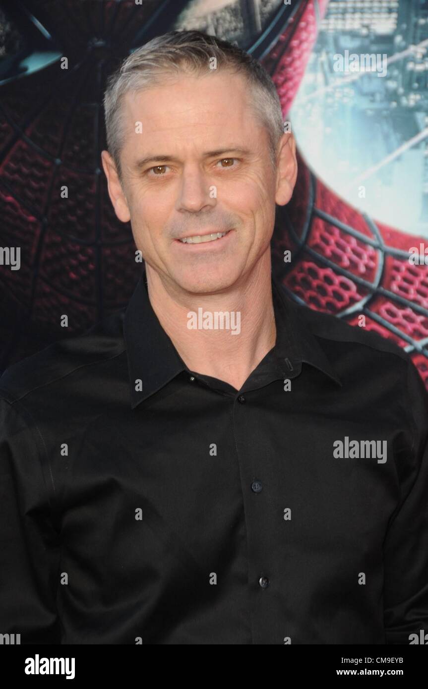 C Thomas Howell presso gli arrivi per la sorprendente SPIDER-MAN ...