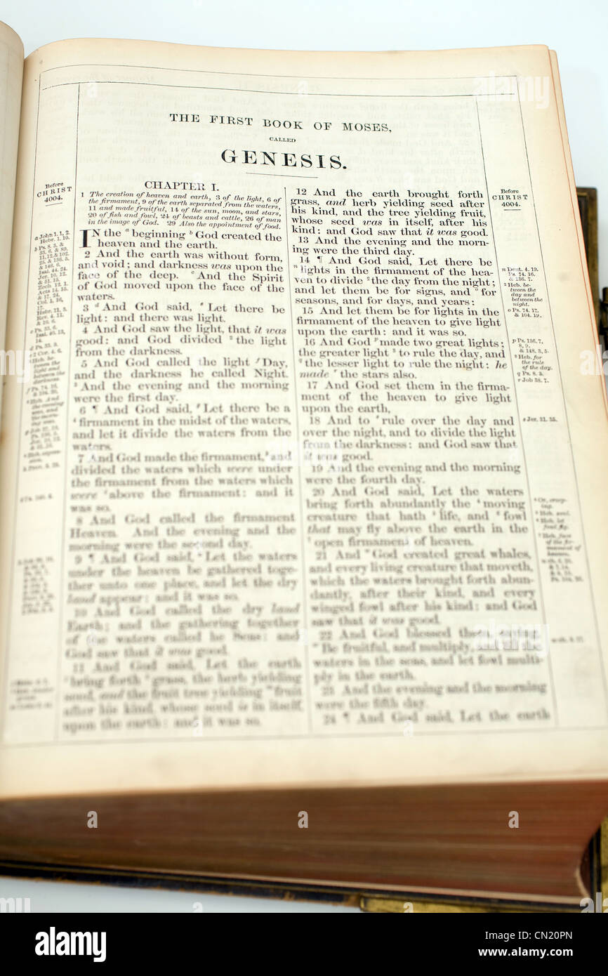 Genesis bible immagini e fotografie stock ad alta risoluzione - Alamy