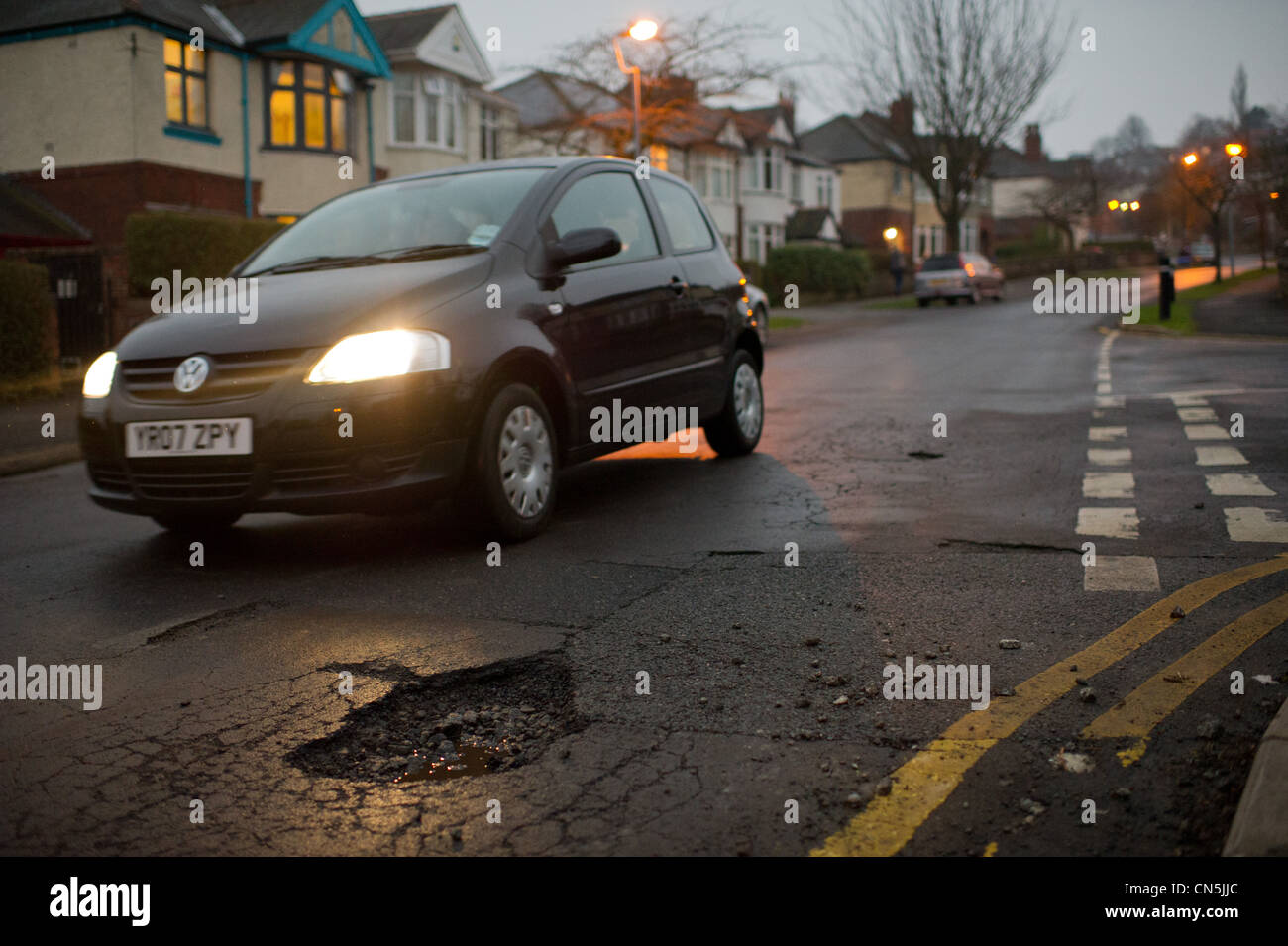 Buche di strada immagini e fotografie stock ad alta risoluzione - Alamy