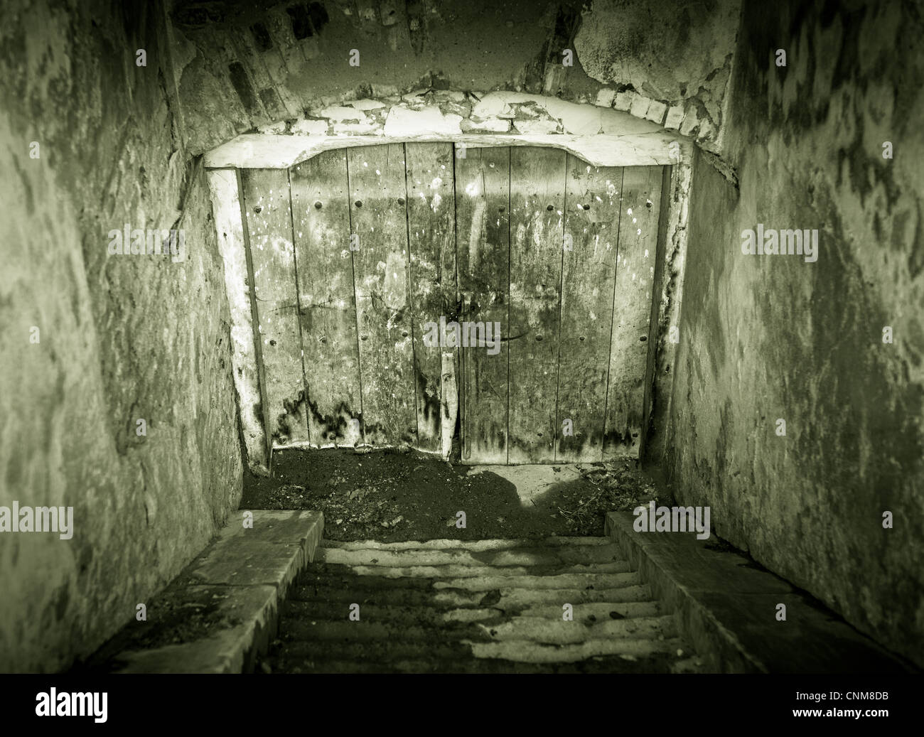 Inquietante seminterrato abbandonato immagini e fotografie stock ad ...