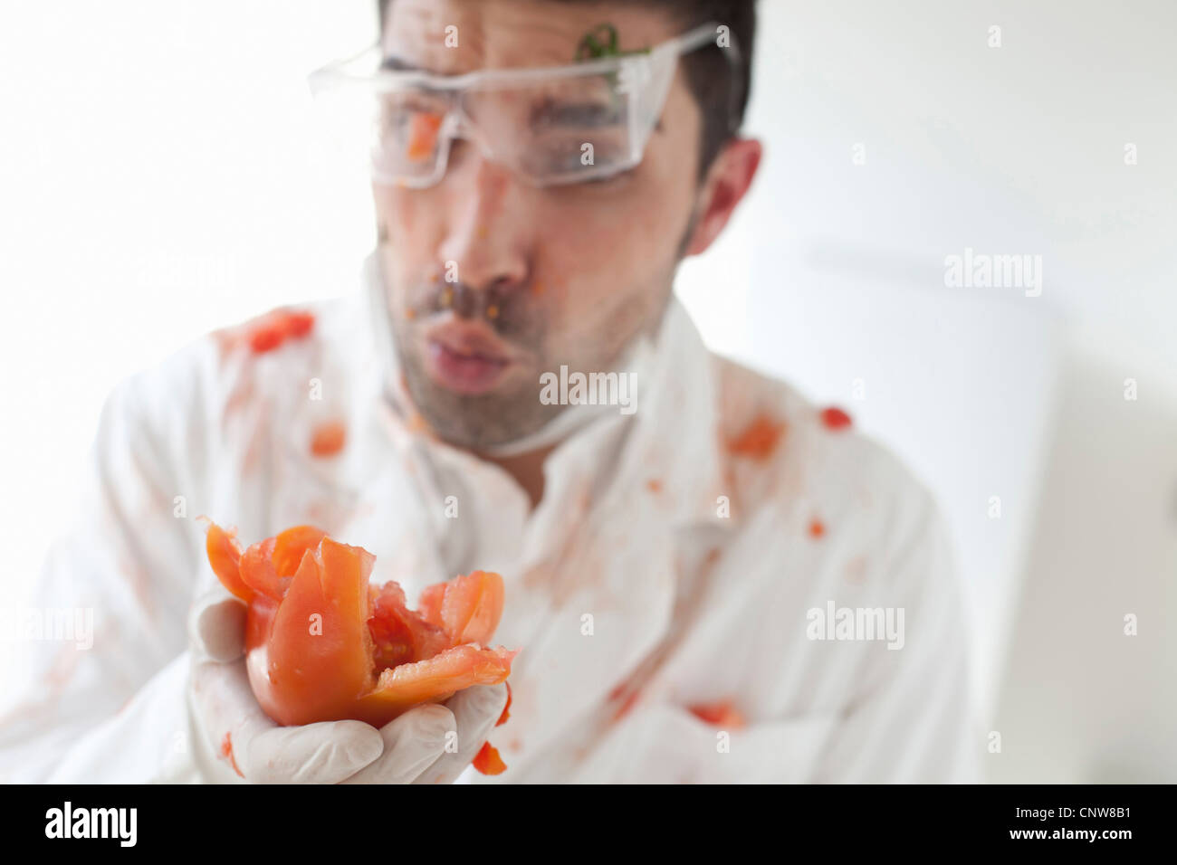 Testa che esplode immagini e fotografie stock ad alta risoluzione - Alamy