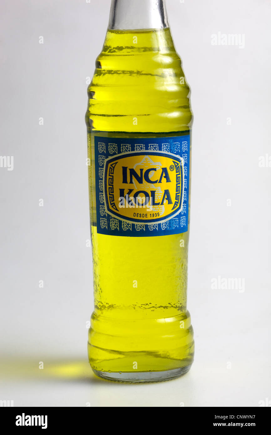 Peruvian inca kola bottle immagini e fotografie stock ad alta ...