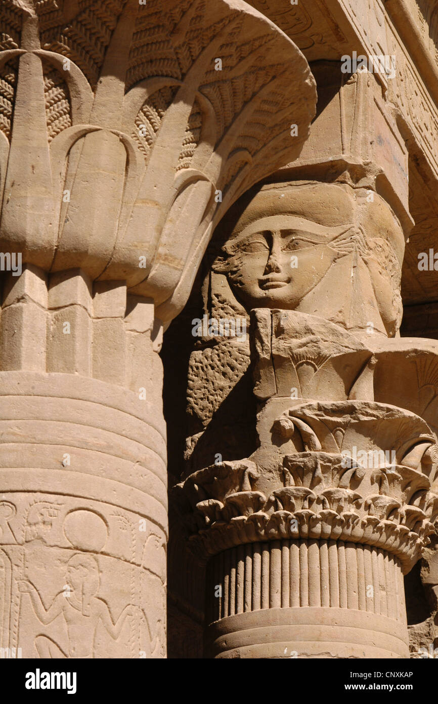 La dea femminile iside immagini e fotografie stock ad alta risoluzione ...