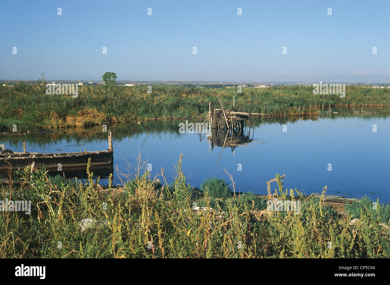 Lago di lesina immagini e fotografie stock ad alta risoluzione - Alamy