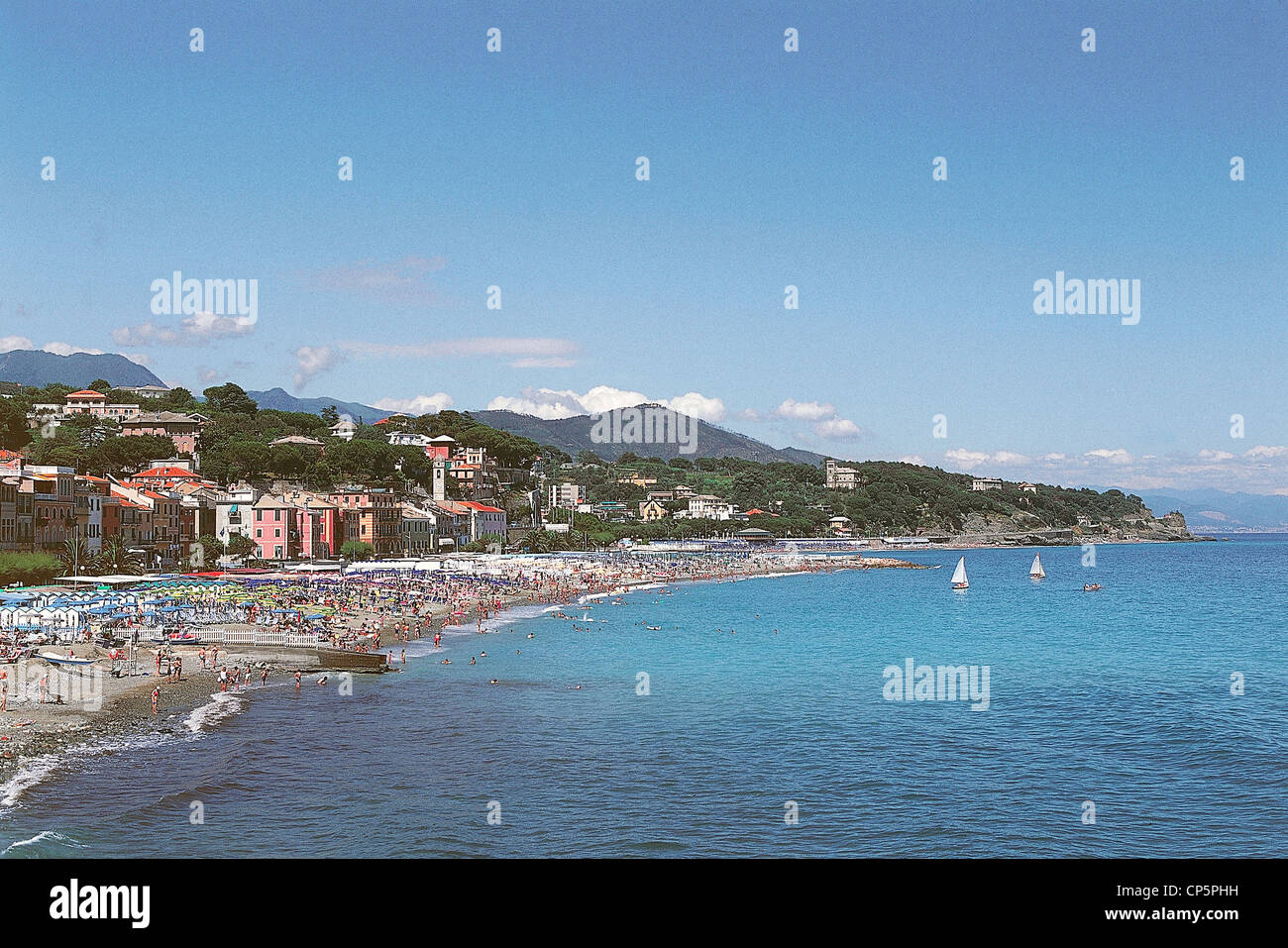 La spiaggia di celle ligure immagini e fotografie stock ad alta ...