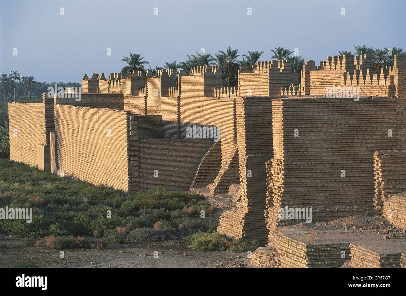 Iraq - Babilonia. Sud del palazzo di Nabucodonosor Foto stock - Alamy