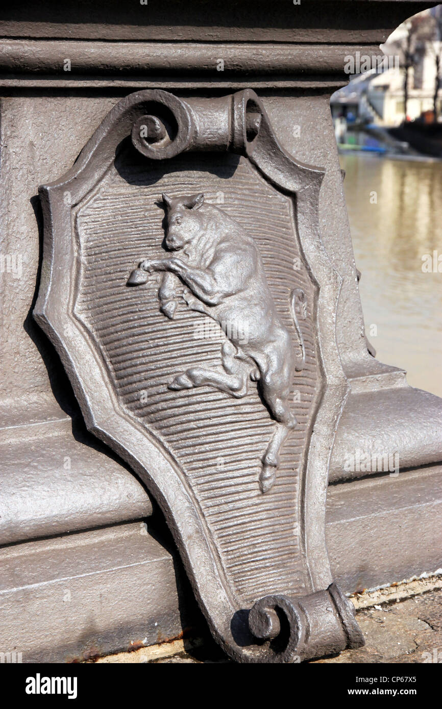 Simbolo torino immagini e fotografie stock ad alta risoluzione - Alamy