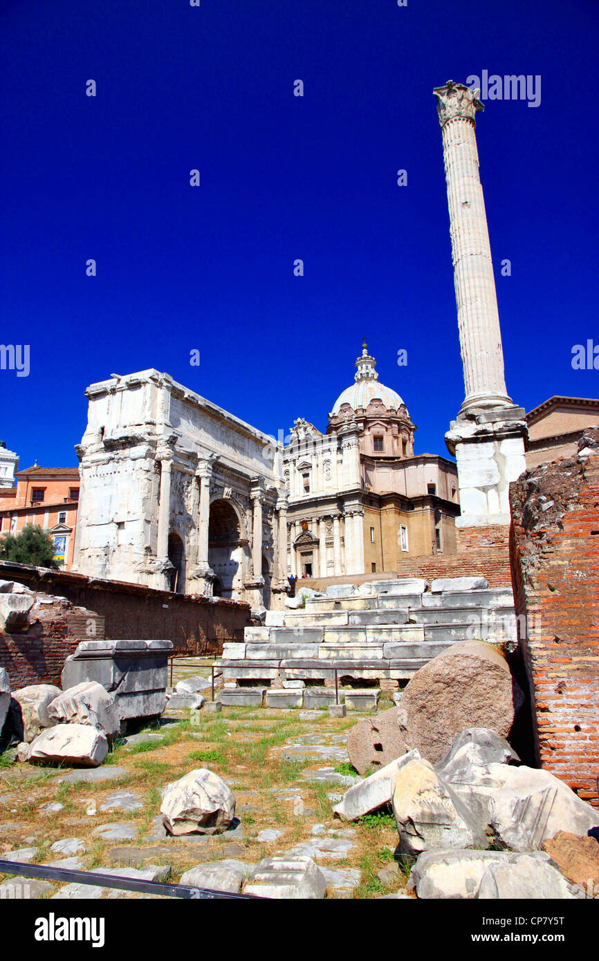 Visitatori del foro romano immagini e fotografie stock ad alta ...