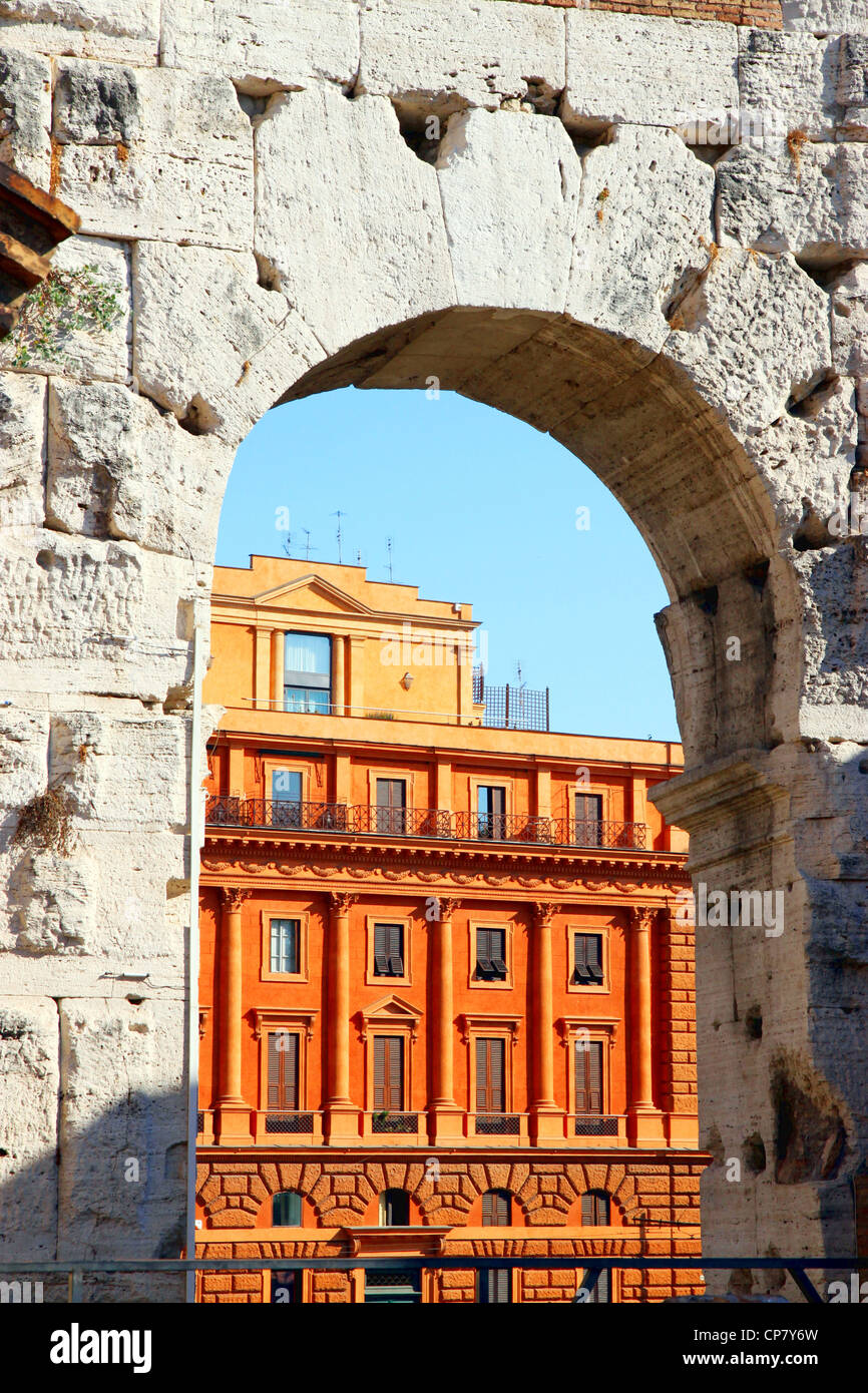 Struttura del colosseo immagini e fotografie stock ad alta risoluzione ...