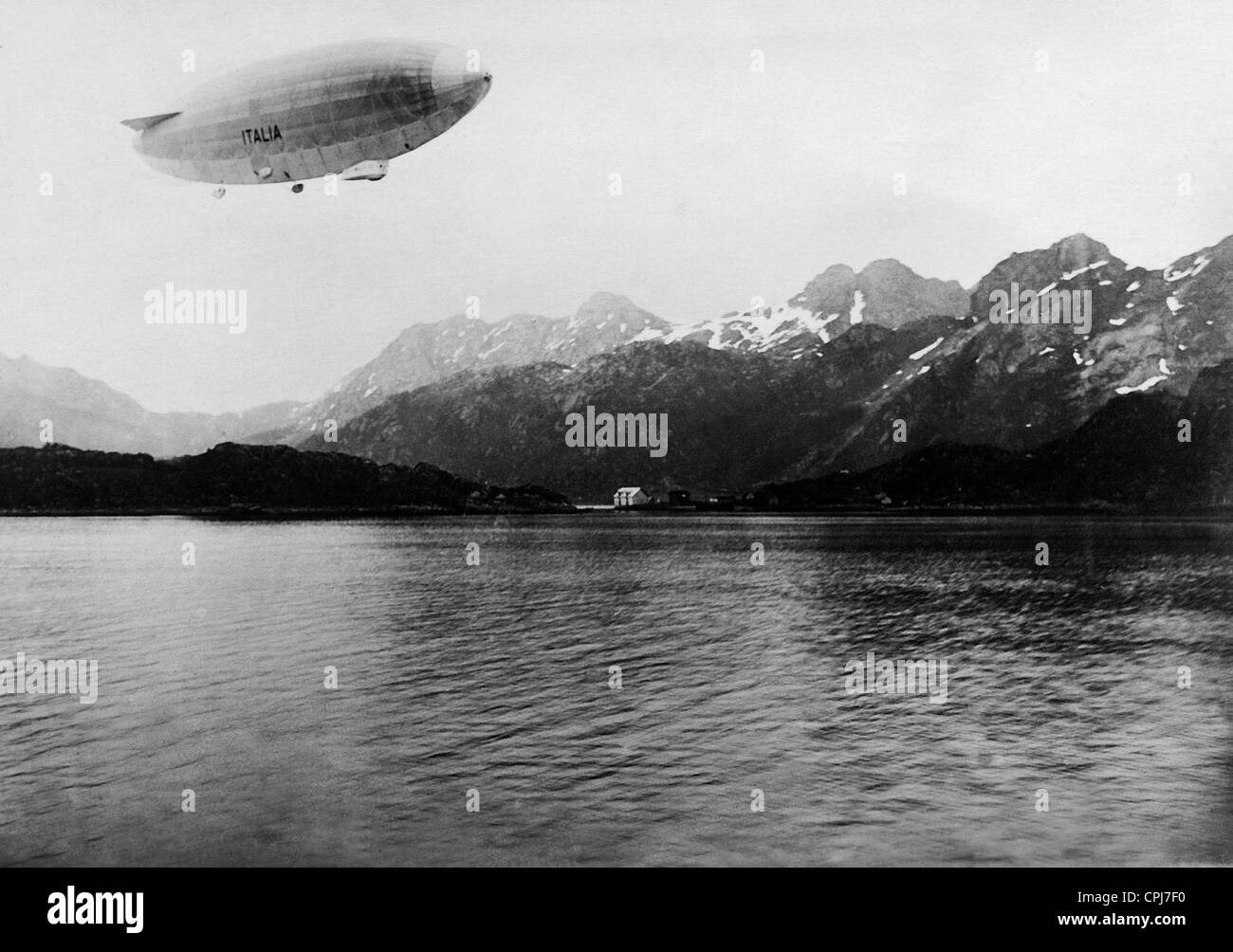 Il dirigibile italia della spedizione nobile immagini e fotografie ...