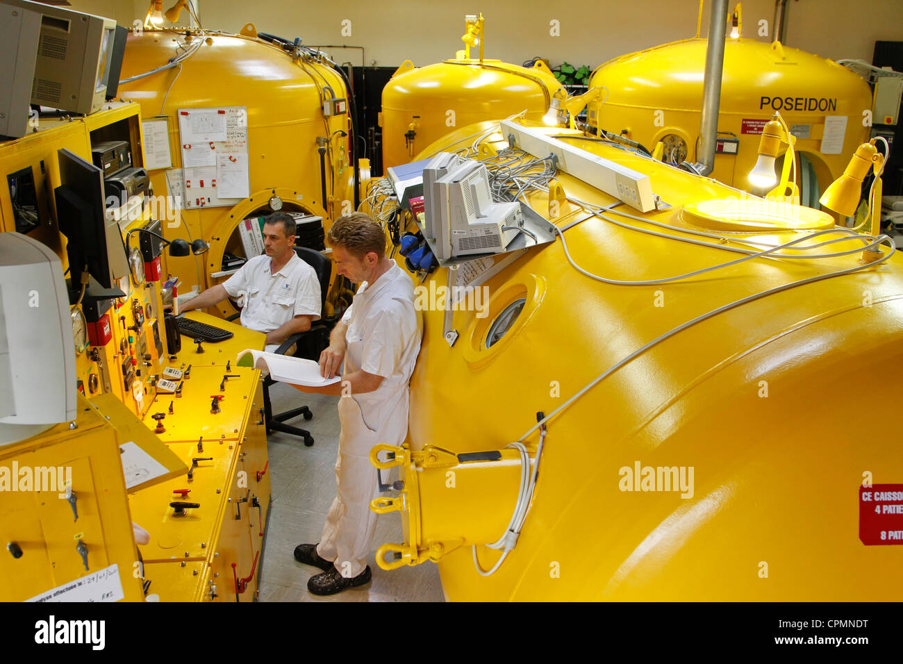 Ossigenazione iperbarica immagini e fotografie stock ad alta ...