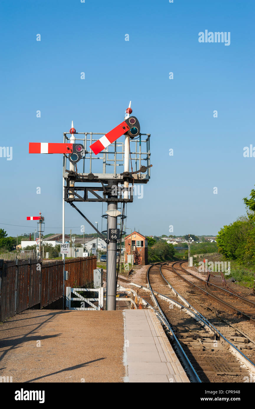 Signal gantry immagini e fotografie stock ad alta risoluzione - Alamy