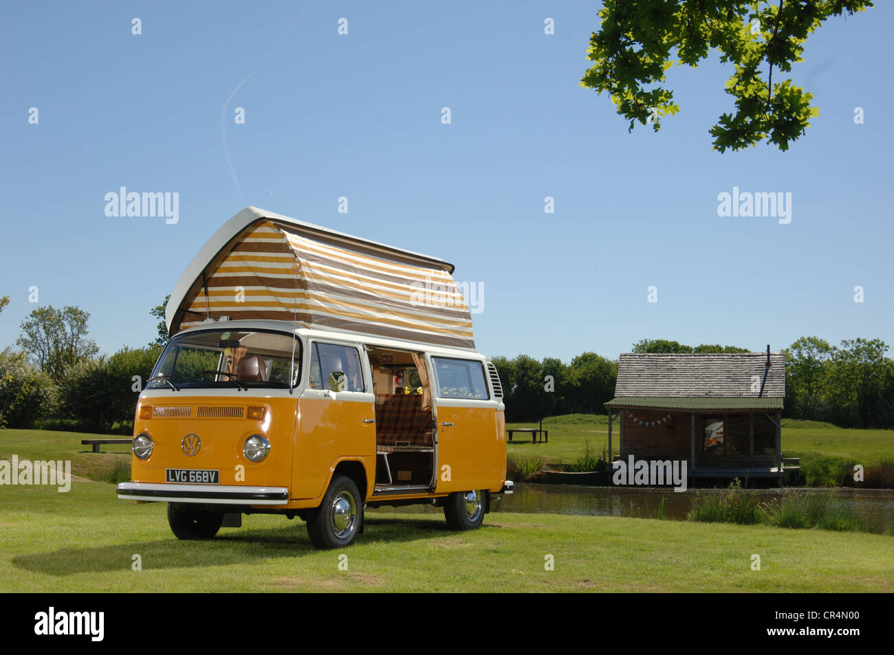 Volkswagen camper van immagini e fotografie stock ad alta risoluzione ...