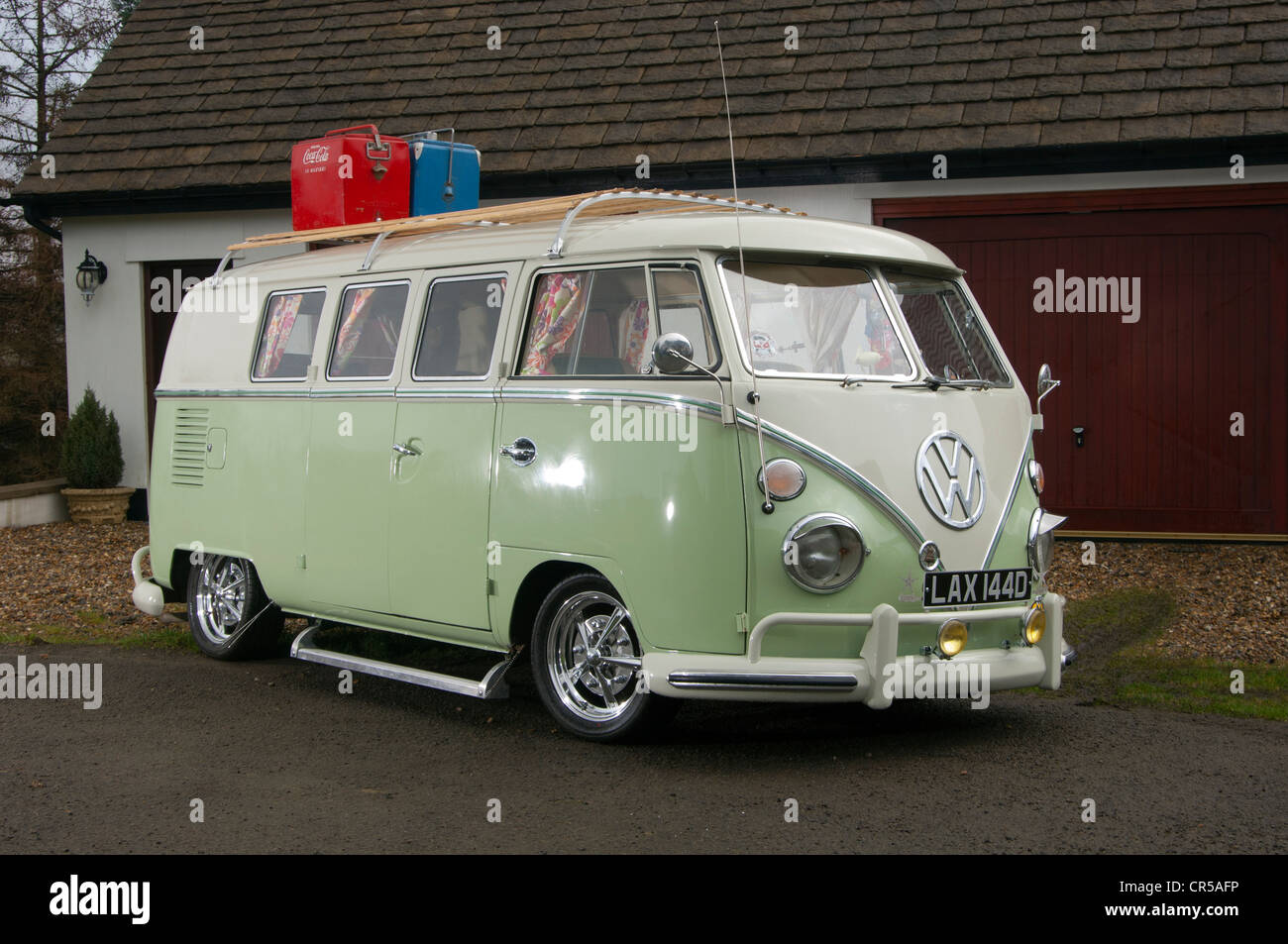Volkswagen split screen campervan immagini e fotografie stock ad alta ...