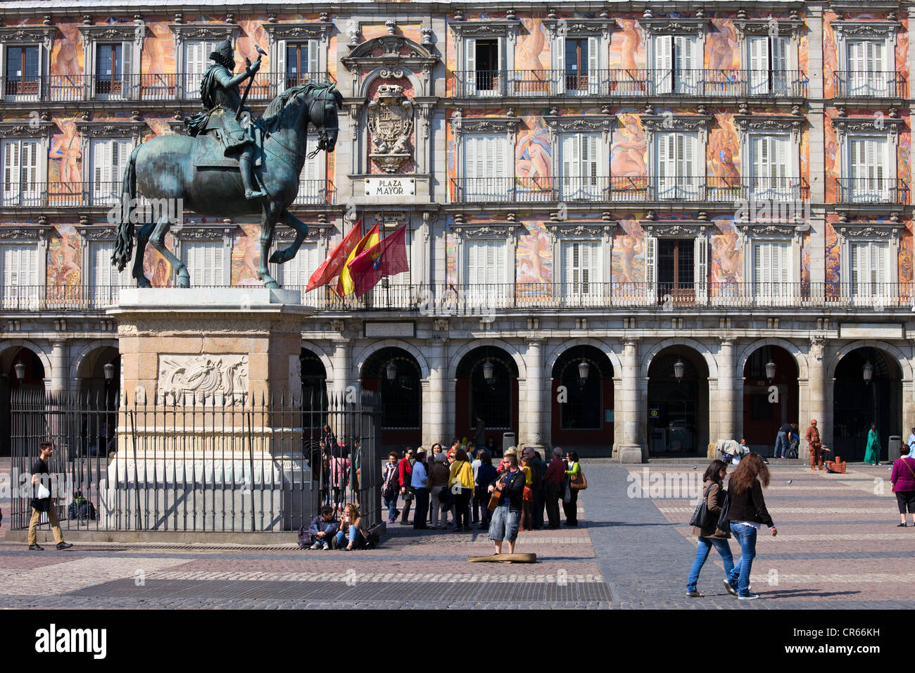 Statua in bronzo di re filippo iii immagini e fotografie stock ad alta ...
