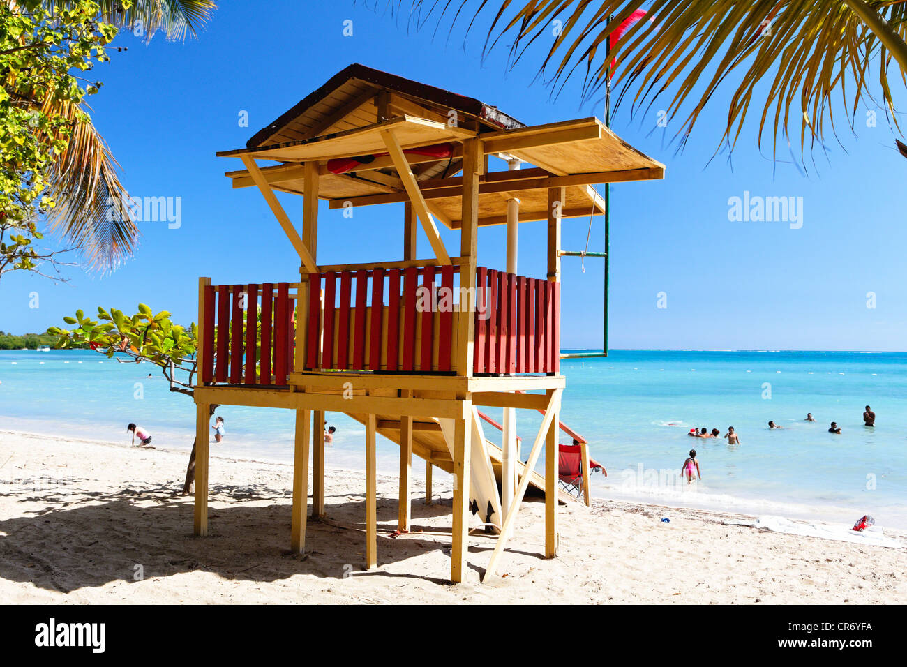 Bagnino capanna sulla spiaggia, Cana Gorda, Guanica, Puerto Rico Foto ...
