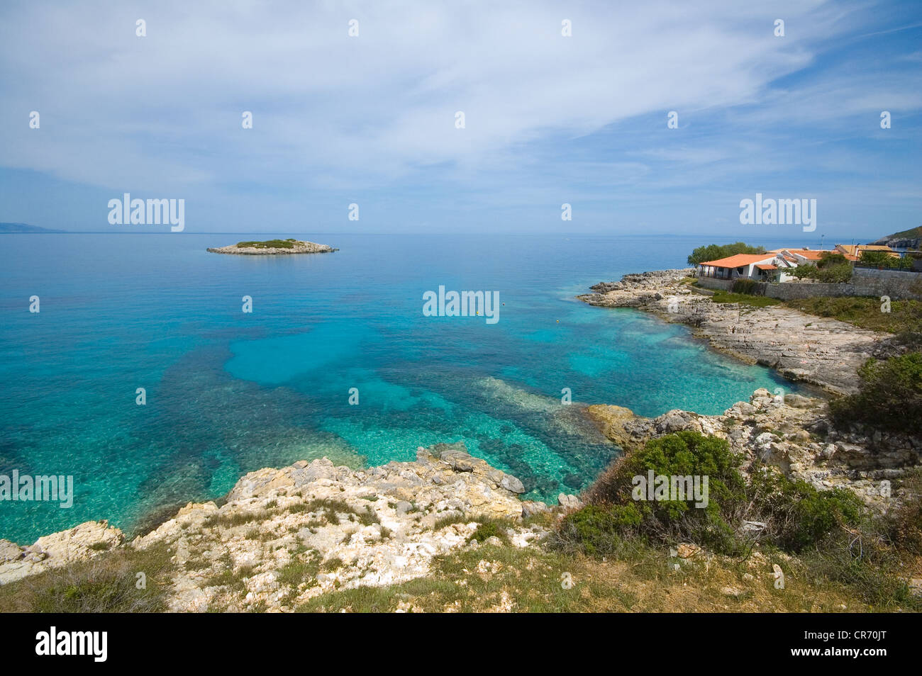 Isola nel mar ionio immagini e fotografie stock ad alta risoluzione - Alamy