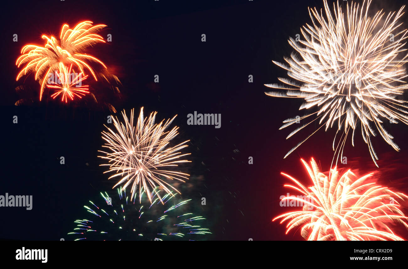 Celebrazione dei petardi immagini e fotografie stock ad alta ...