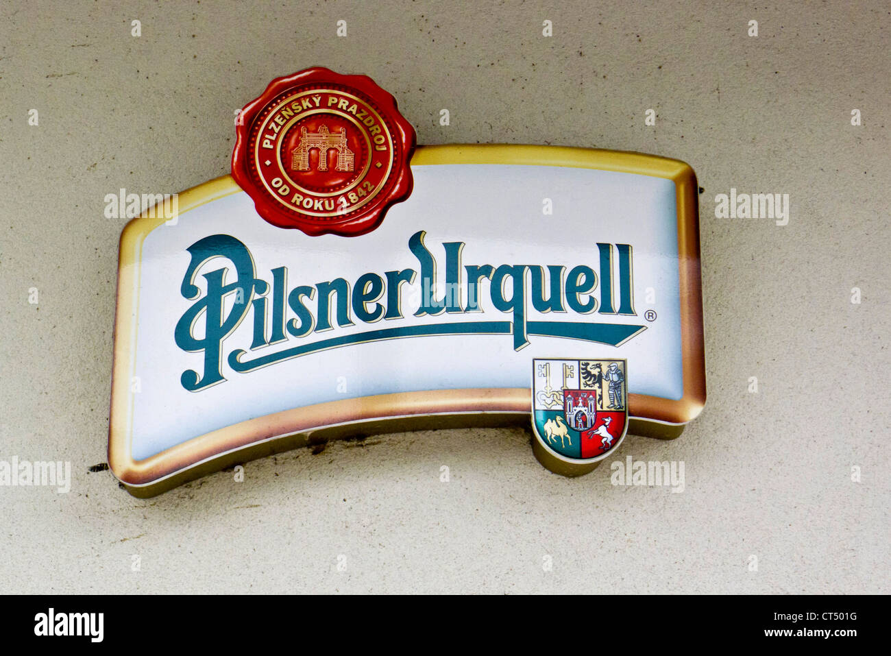 Pilsner urquell sign logo immagini e fotografie stock ad alta ...