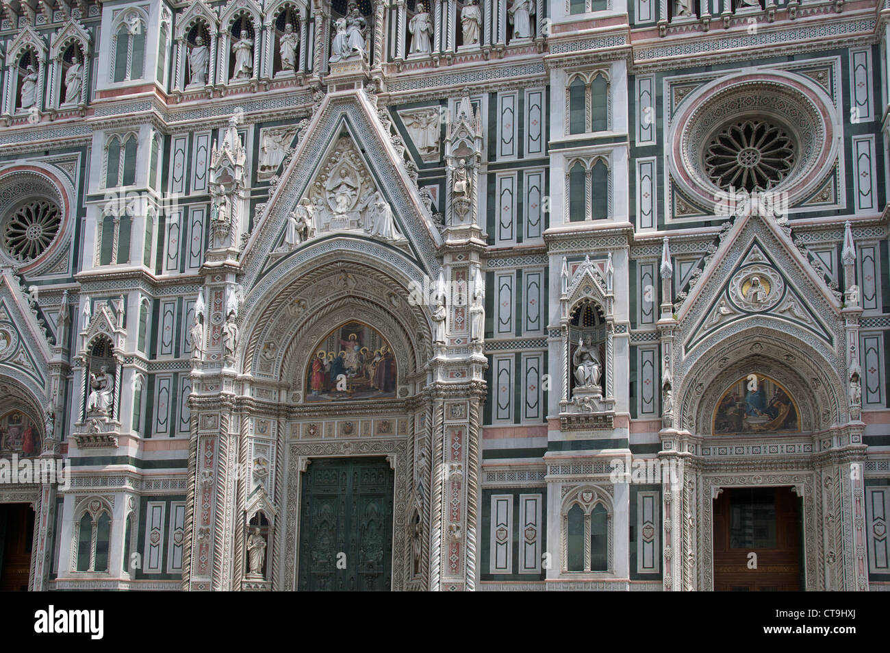 Facciata del duomo gotico rinascimentale di firenze immagini e ...