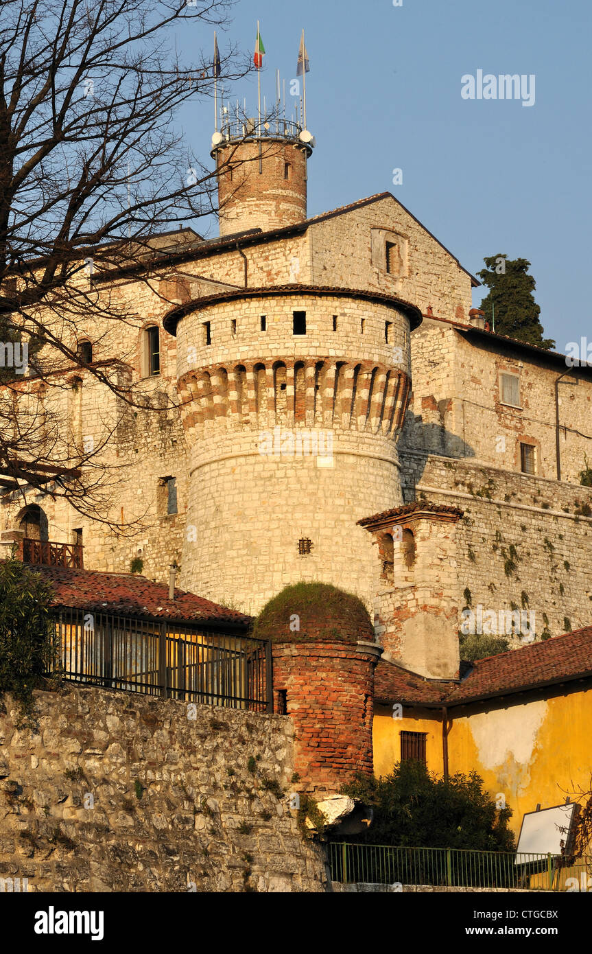 Castello di brescia immagini e fotografie stock ad alta risoluzione - Alamy