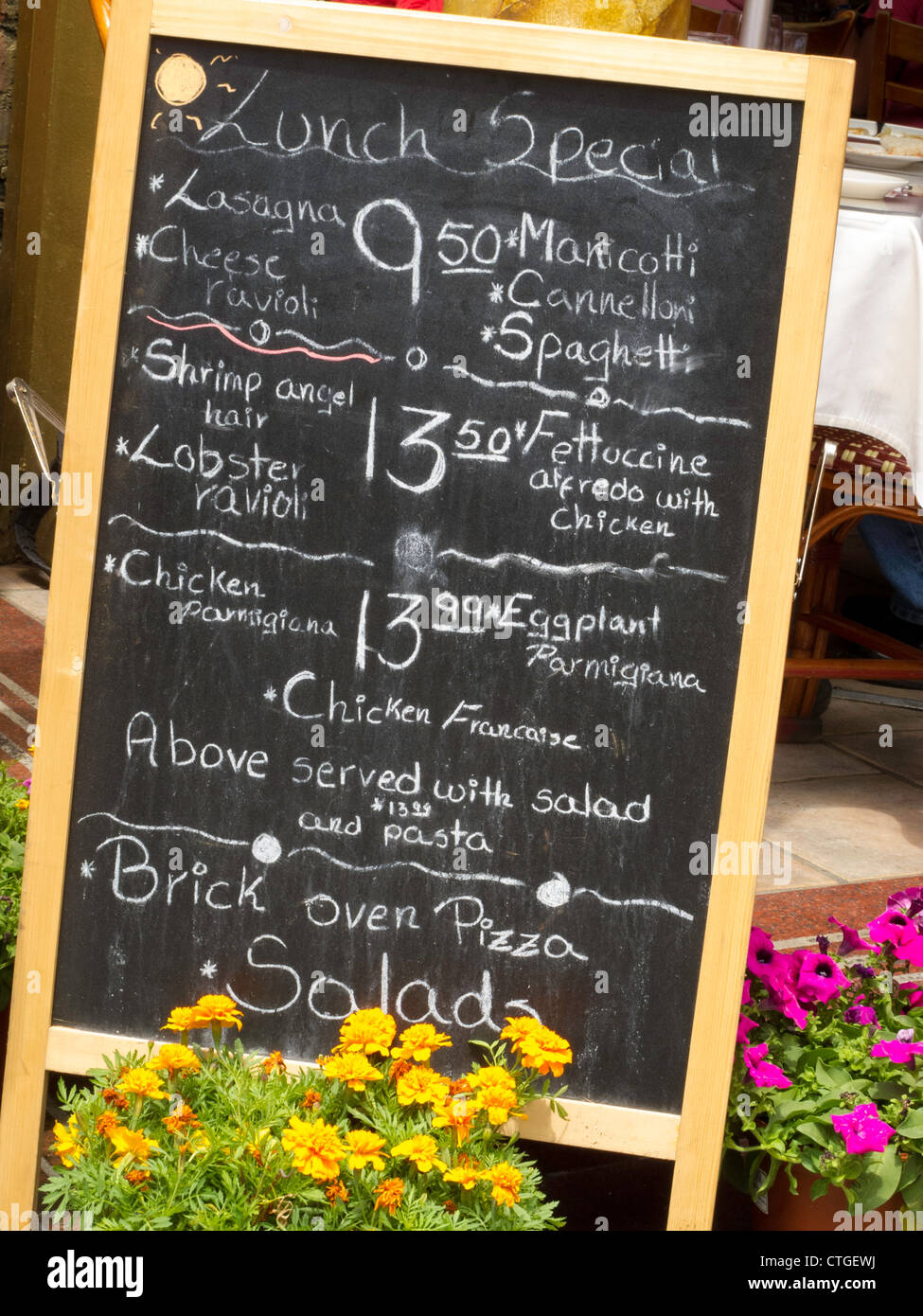 Lavagna del menu scritto a mano immagini e fotografie stock ad alta ...