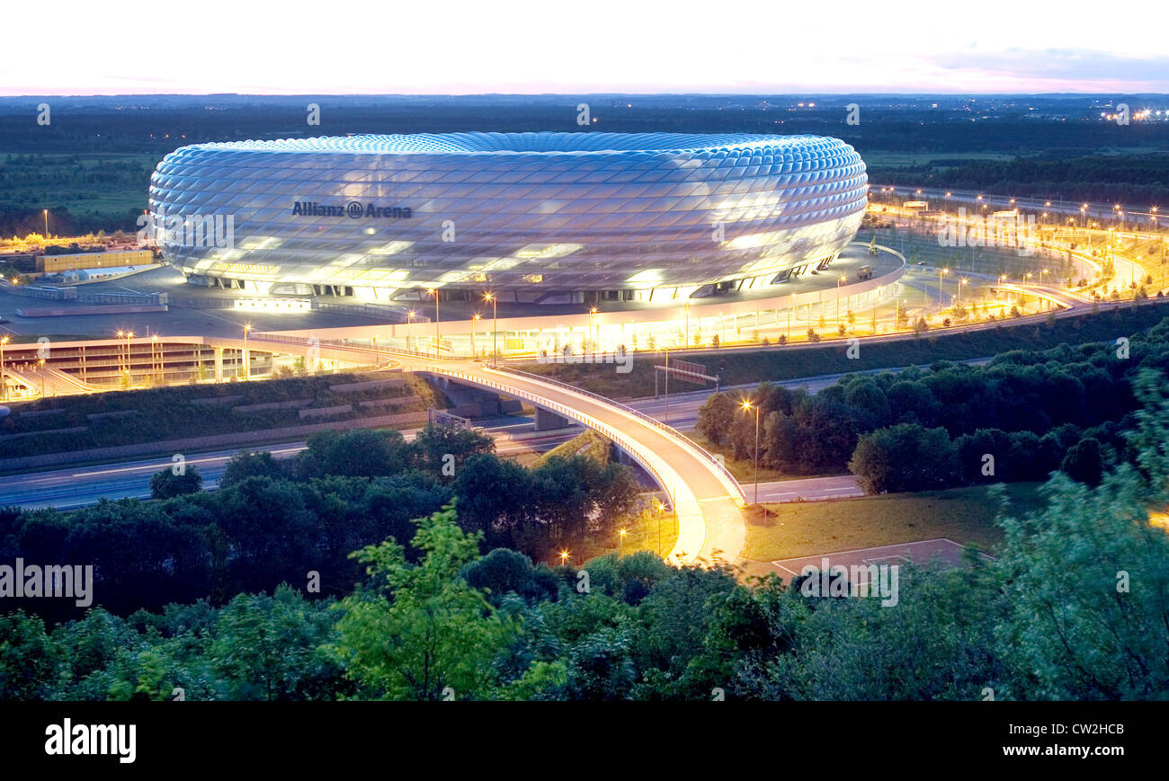 Allianz arena allianz arena immagini e fotografie stock ad alta ...