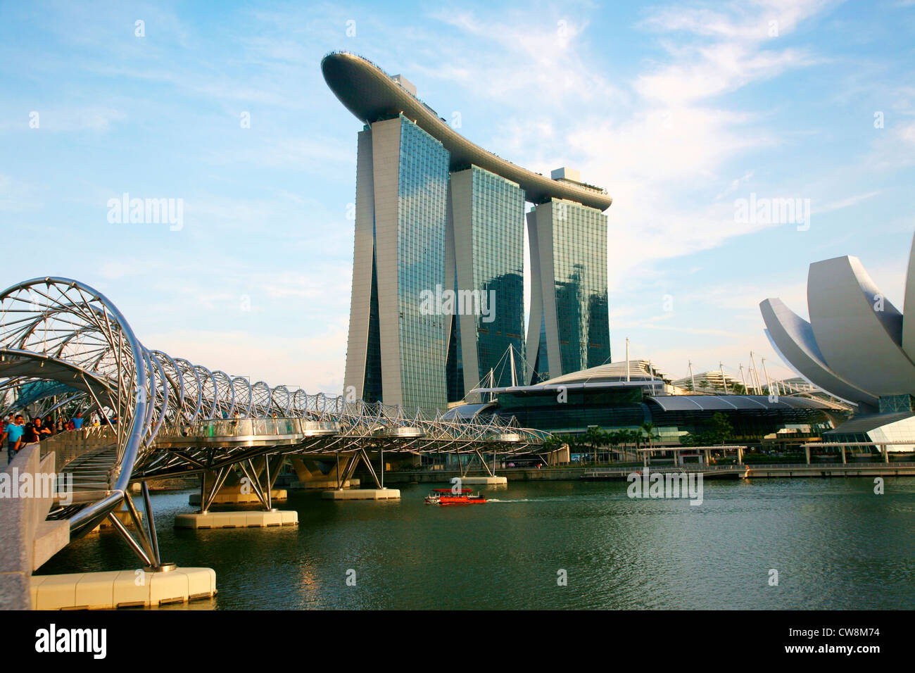 Hotel elica bridge e marina bay sands immagini e fotografie stock ad ...
