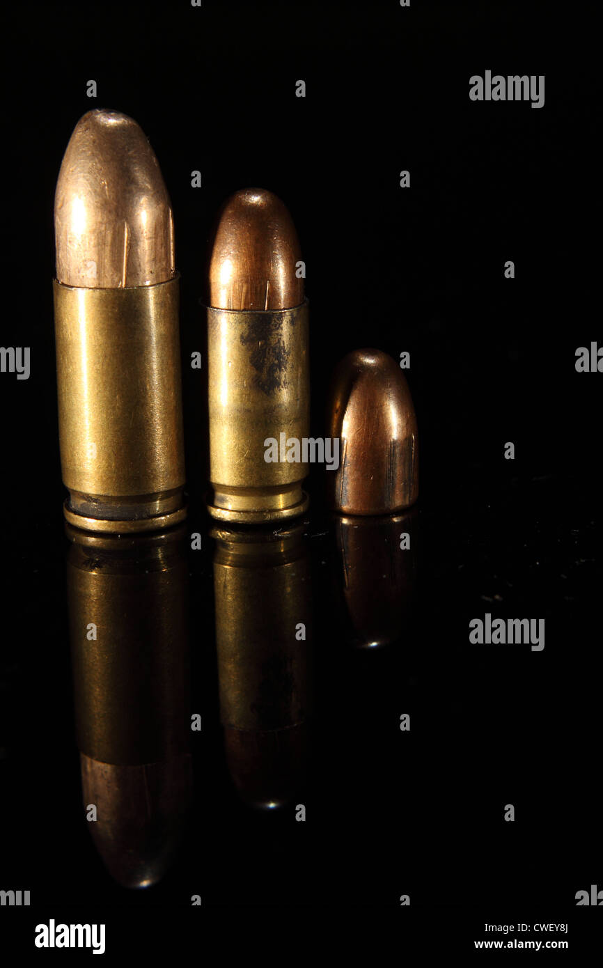 Arma proiettile immagini e fotografie stock ad alta risoluzione - Alamy