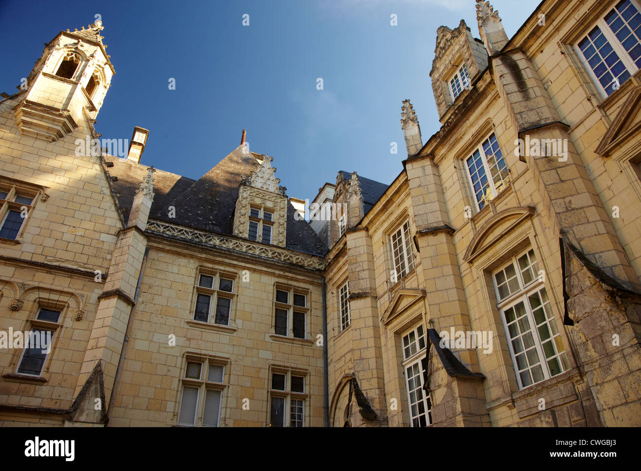 Castello usse immagini e fotografie stock ad alta risoluzione - Alamy