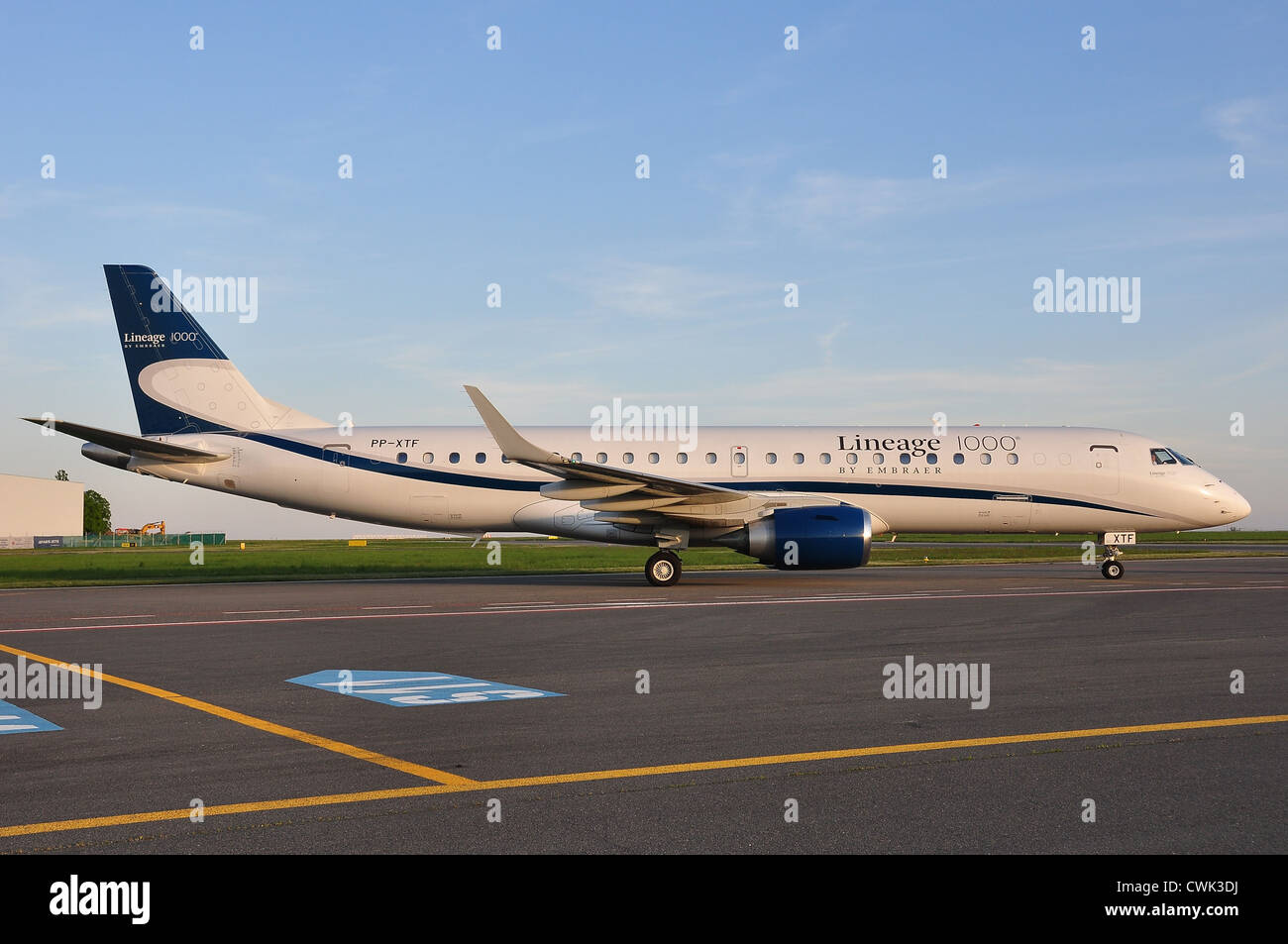 Embraer lineage 1000 immagini e fotografie stock ad alta risoluzione ...