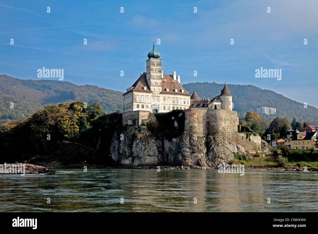 Crociere fluviali sul danubio immagini e fotografie stock ad alta ...
