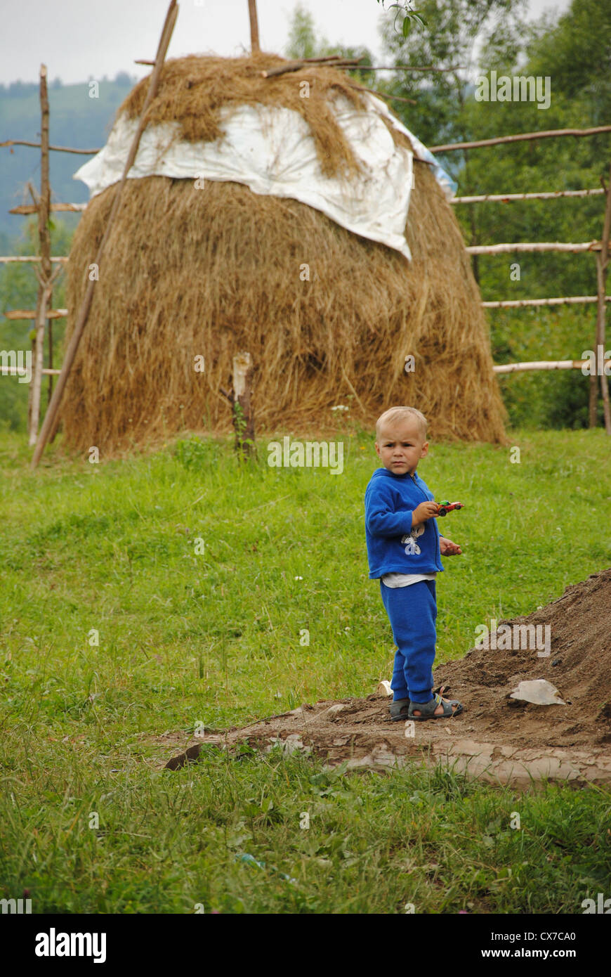 Ragazzo rumeno immagini e fotografie stock ad alta risoluzione - Alamy