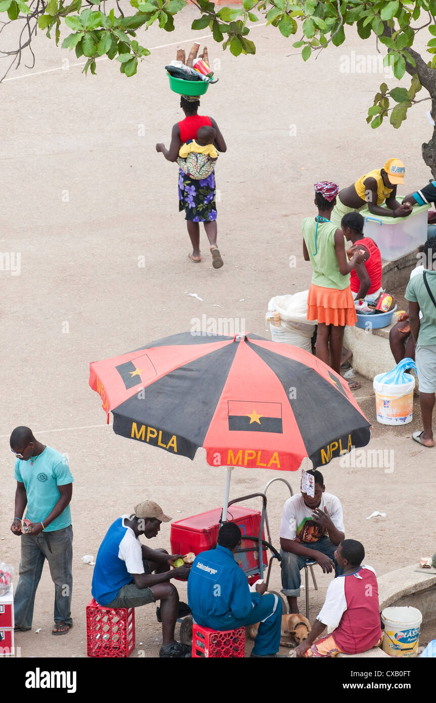 Persone angola immagini e fotografie stock ad alta risoluzione - Alamy