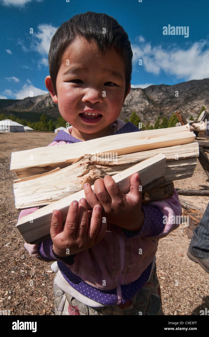 Mongolian boy immagini e fotografie stock ad alta risoluzione - Alamy