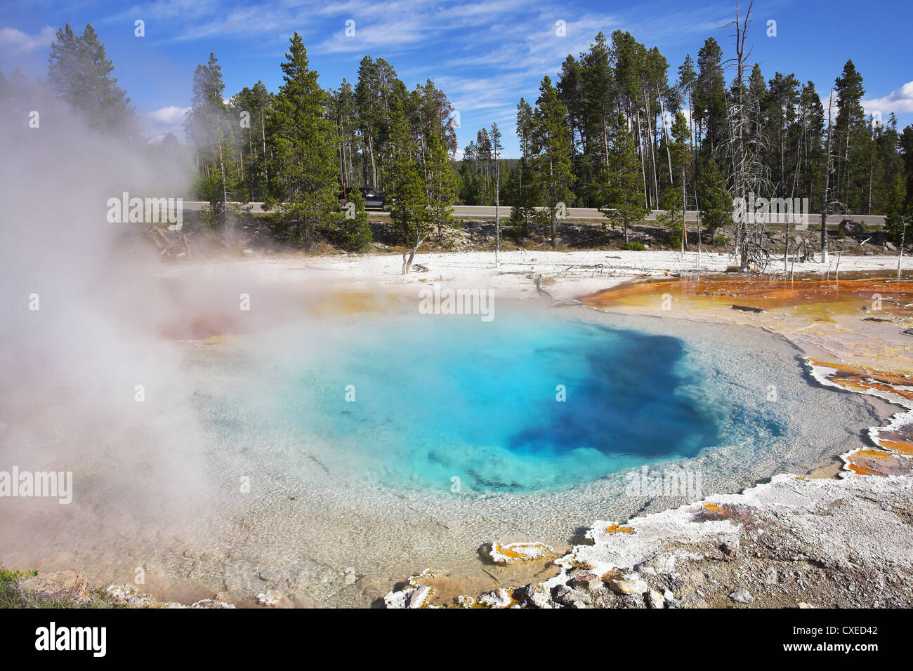 Lago vulcanico colorato immagini e fotografie stock ad alta risoluzione ...