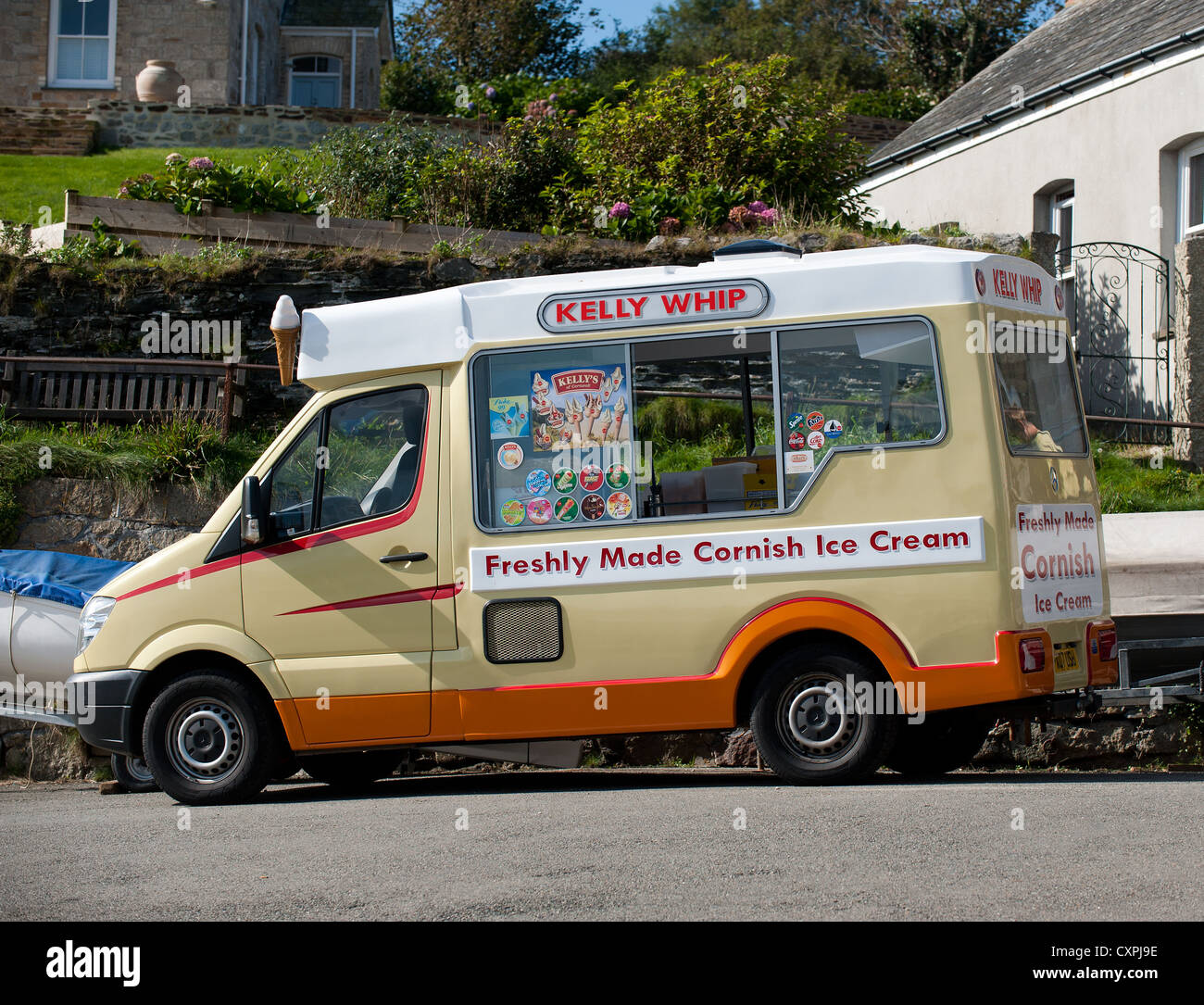 Gelato van immagini e fotografie stock ad alta risoluzione - Alamy