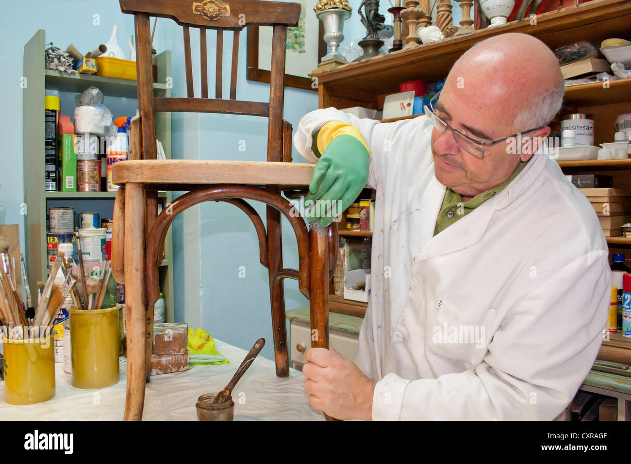 Restauratore d'epoca immagini e fotografie stock ad alta risoluzione ...