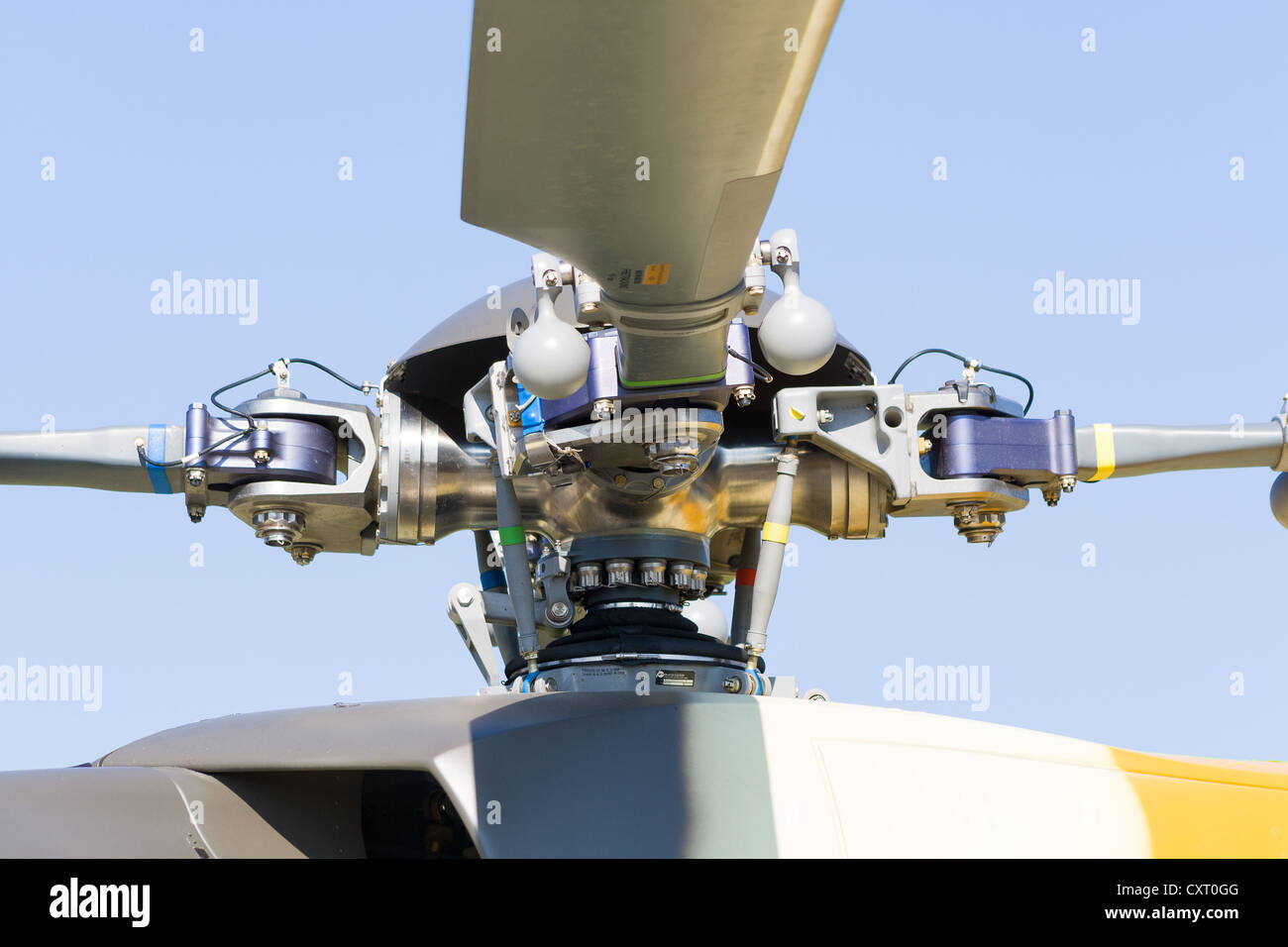 Main rotor blades immagini e fotografie stock ad alta risoluzione - Alamy