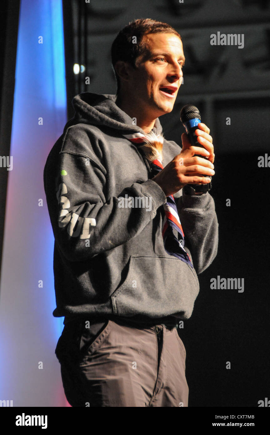 Capo scout avventuriero uomo di famiglia host of man vs wild immagini e ...