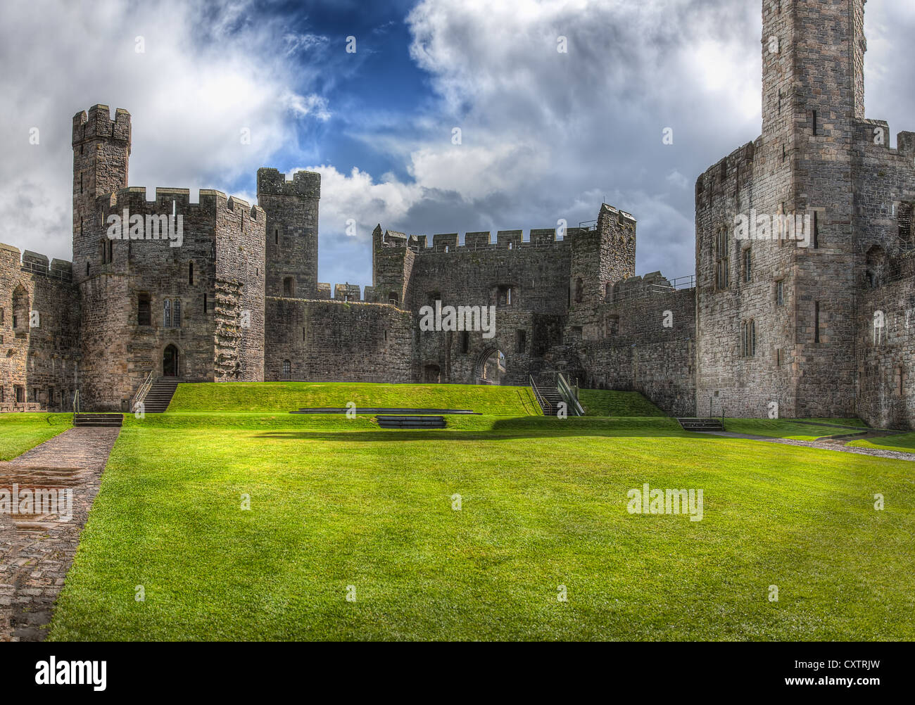 Castello all'interno immagini e fotografie stock ad alta risoluzione ...