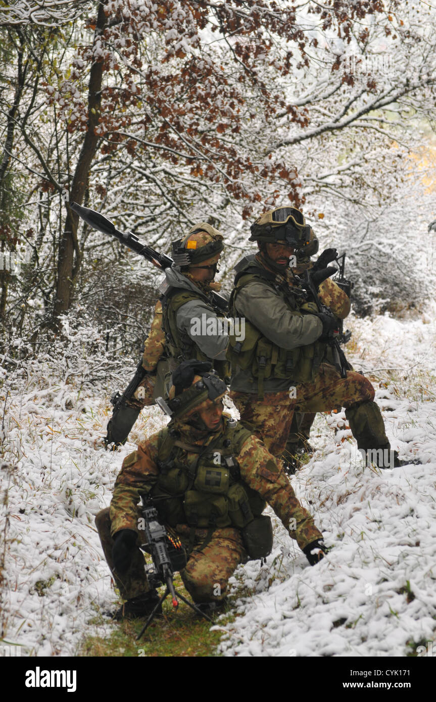 Soldati italiani immagini e fotografie stock ad alta risoluzione - Alamy