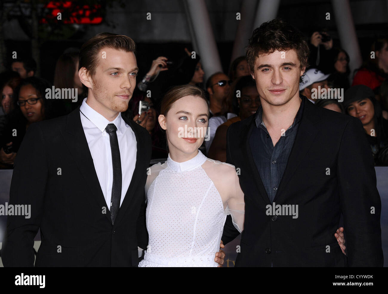 Max ferri saoirse ronan jake abel la saga di twilight immagini e ...
