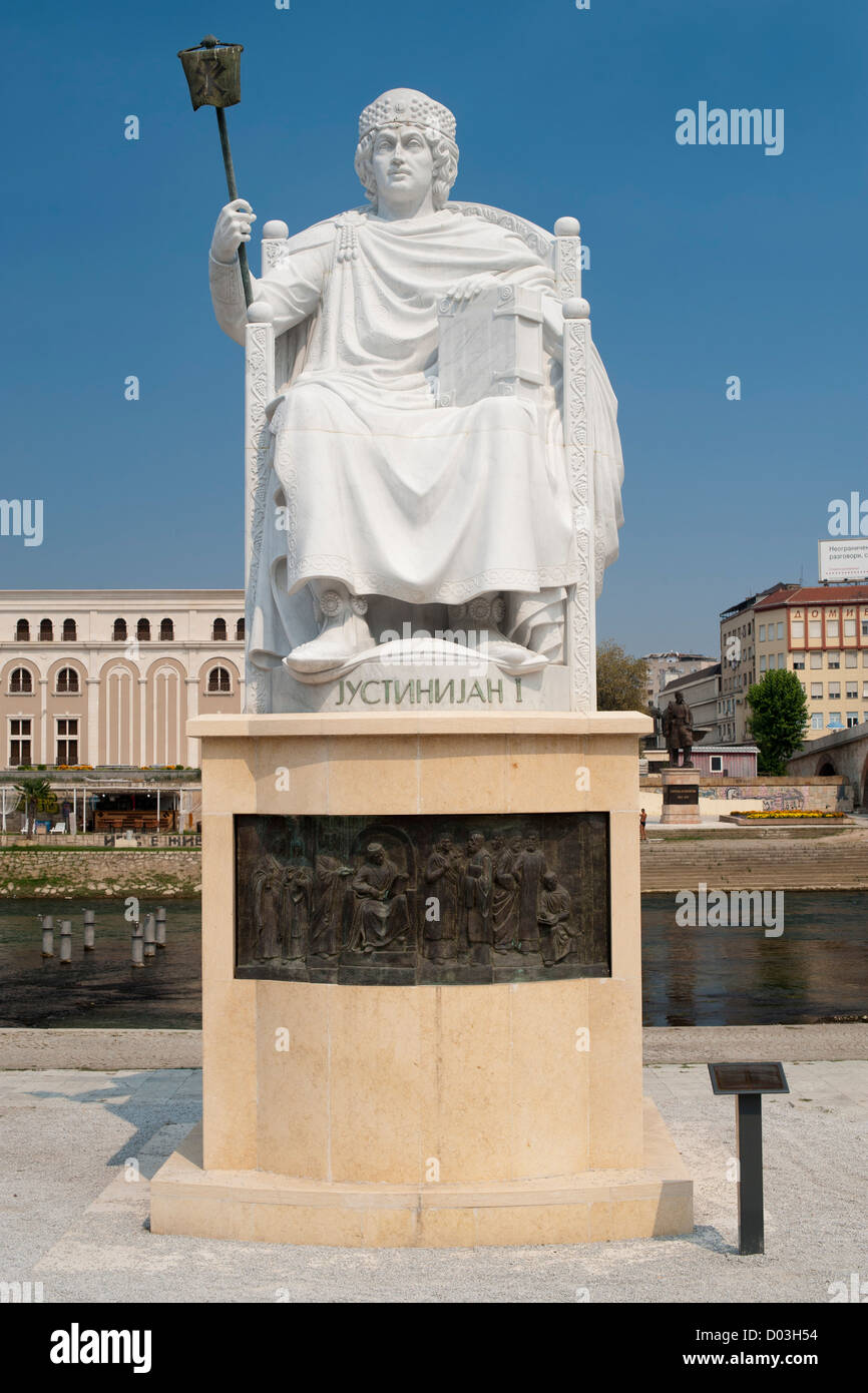 Monumento a imperatore bizantino Giustiniano (aka Giustiniano il grande ...