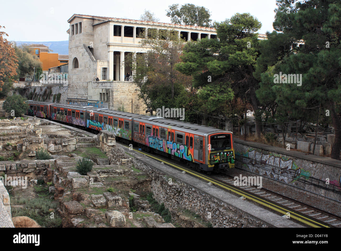 Linee della metropolitana di atene immagini e fotografie stock ad alta ...