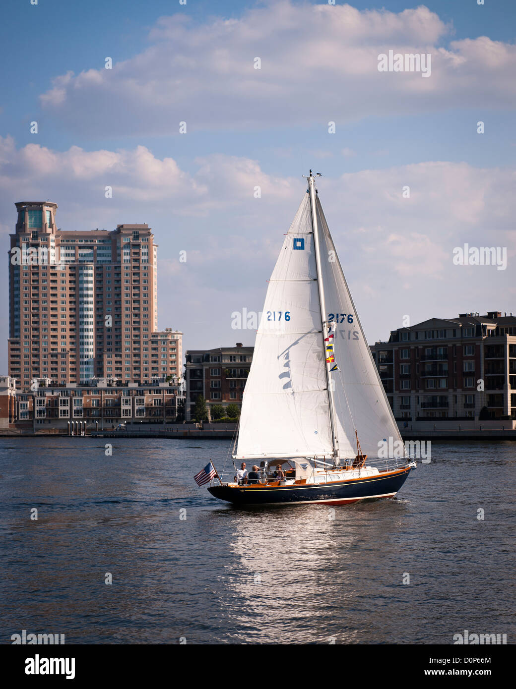Sloop attrezzato immagini e fotografie stock ad alta risoluzione - Alamy