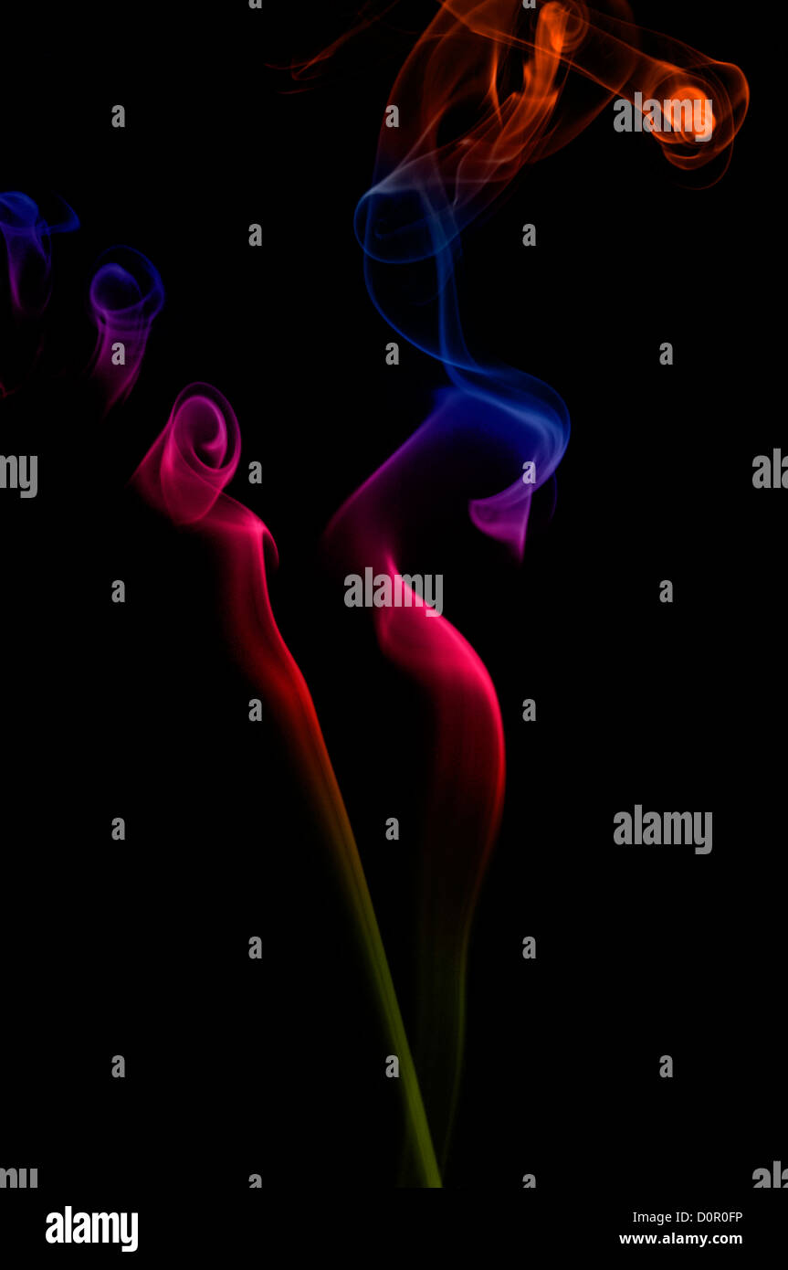 Fumo colorato di scia di vapore immagini e fotografie stock ad alta ...